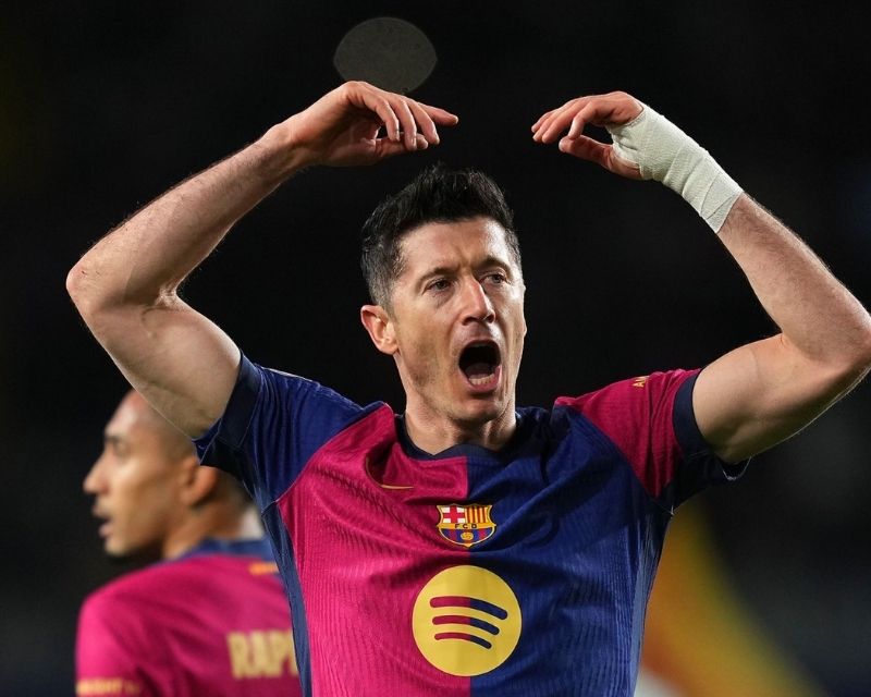 Robert Lewandowski – Sát thủ vòng cấm và kỷ lục gia bóng đá